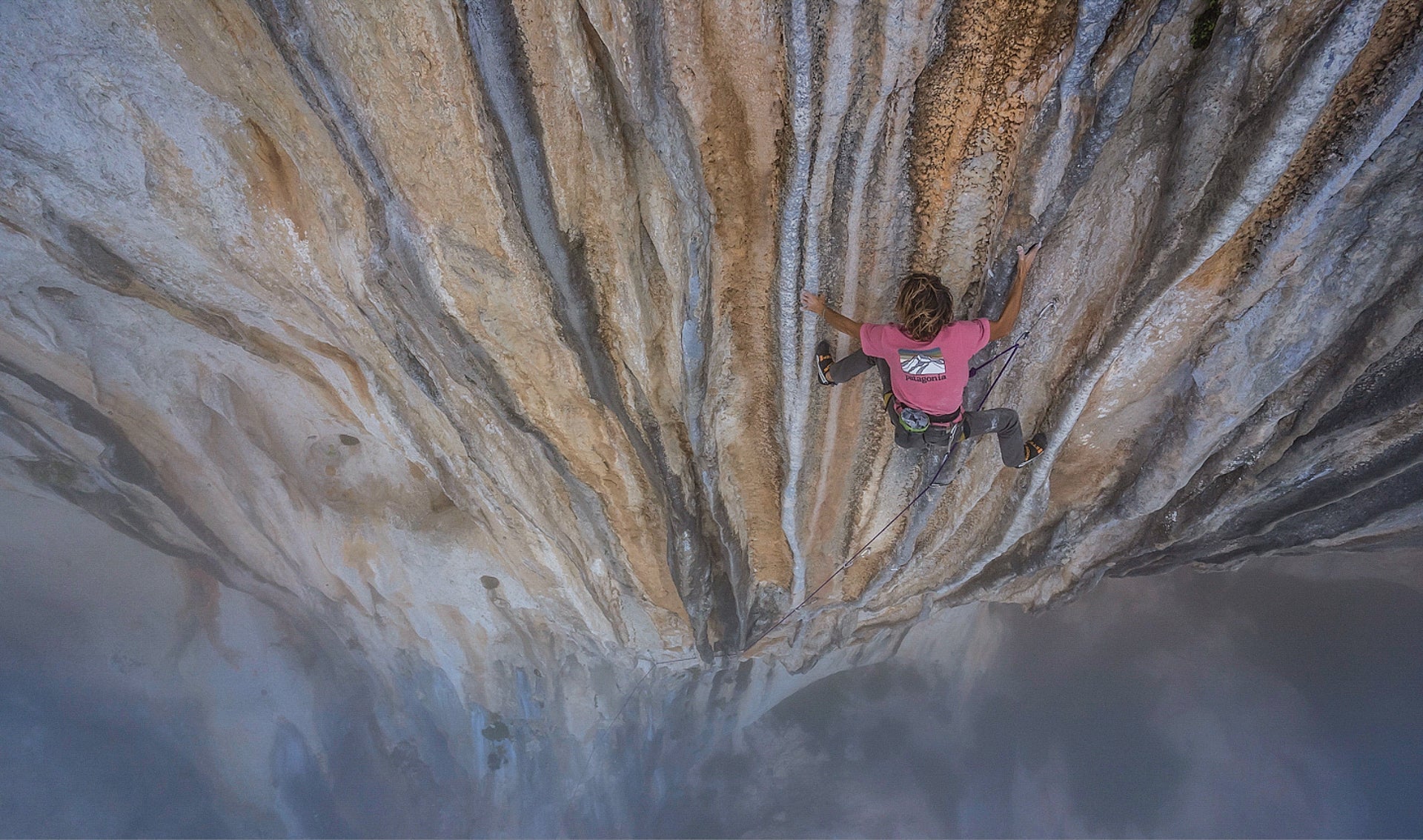 Men's Tops, T-shirts, Tees & Button-Downs by Patagonia – Page 2